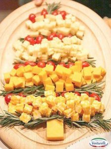 25 Creative Christmas Platters Crazy Enough To DIY