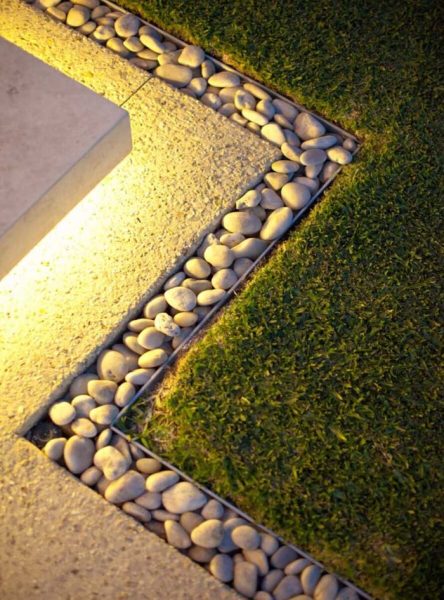 30 Awesome Landscape Lighting Ideas For Your Home and Yard