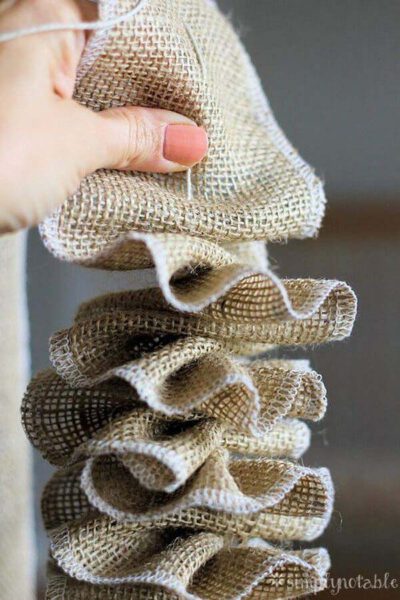 28 Rustic DIY Burlap Decoration Ideas To Add Some Country Vibes to your ...