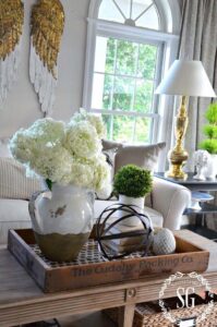 36 Amazing Farmhouse Style Tray Decor Ideas For Your Home