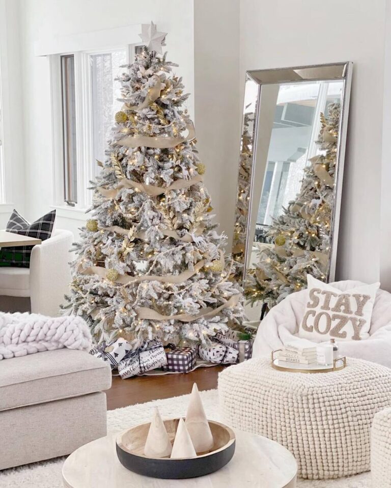 Neutral Holiday Decor Trends: 25 Ideas for a Chic and Calming Celebration