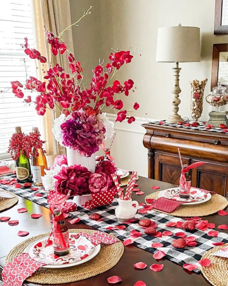 16 Valentine Tablescape Ideas to Ignite the Romance