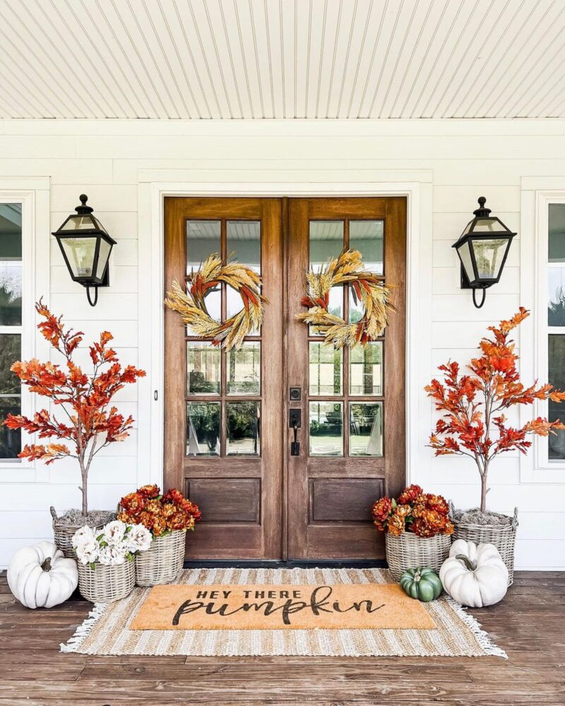 20 Stunning Front Porch Flower Pots to Enhance Your Home’s Curb Appeal
