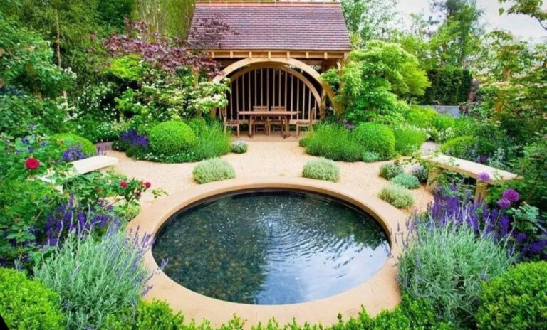 15 Vegetable Garden Ideas - Front Yard Feasts in Disguise!