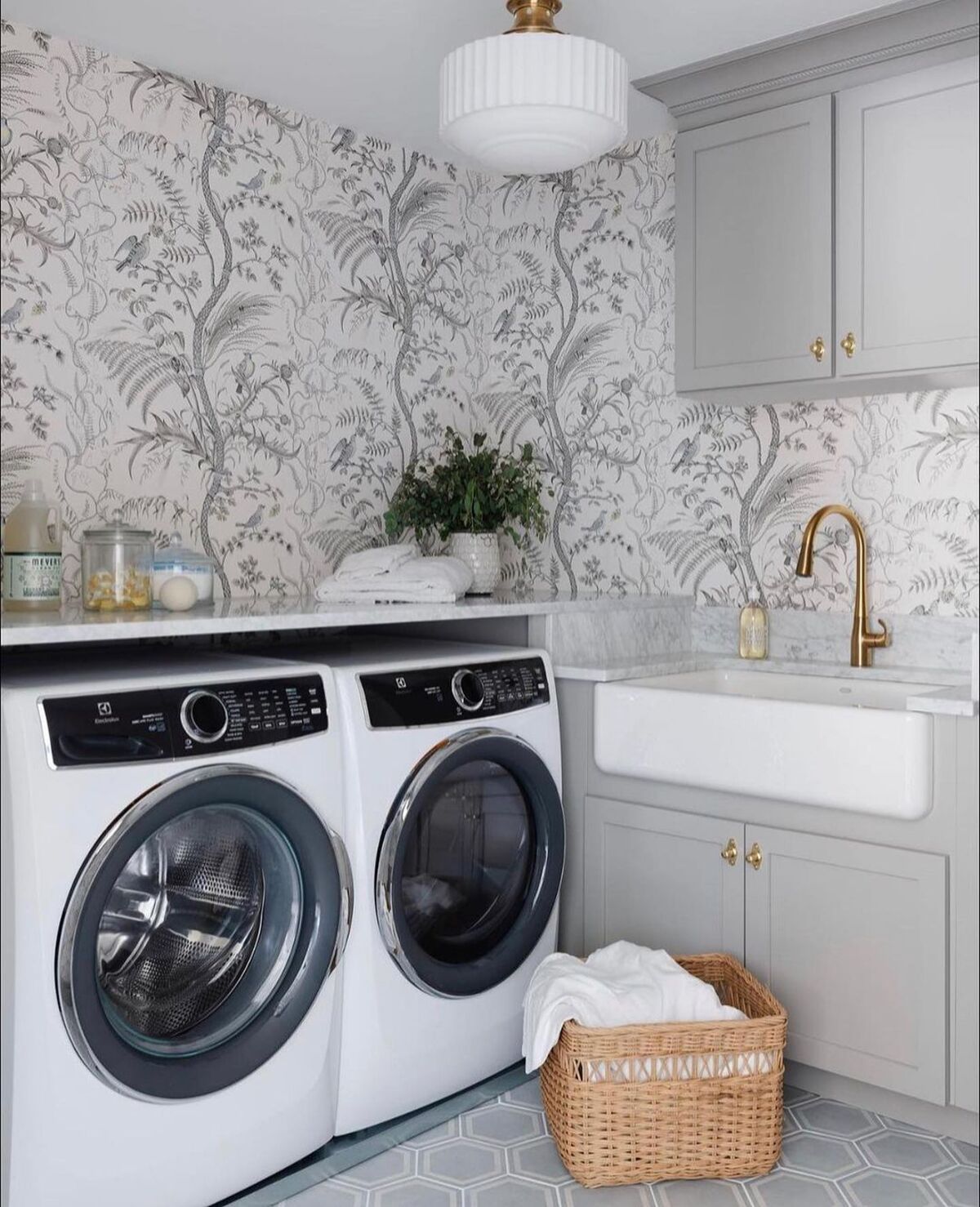 26 Striking Wallpaper Designs To Revamp Your Laundry Room 26 Striking Wallpaper Designs To Revamp Your Laundry Room