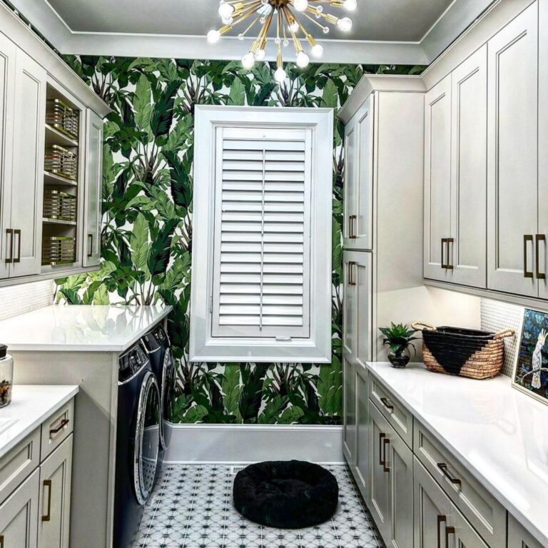 26 Striking Wallpaper Designs To Revamp Your Laundry Room