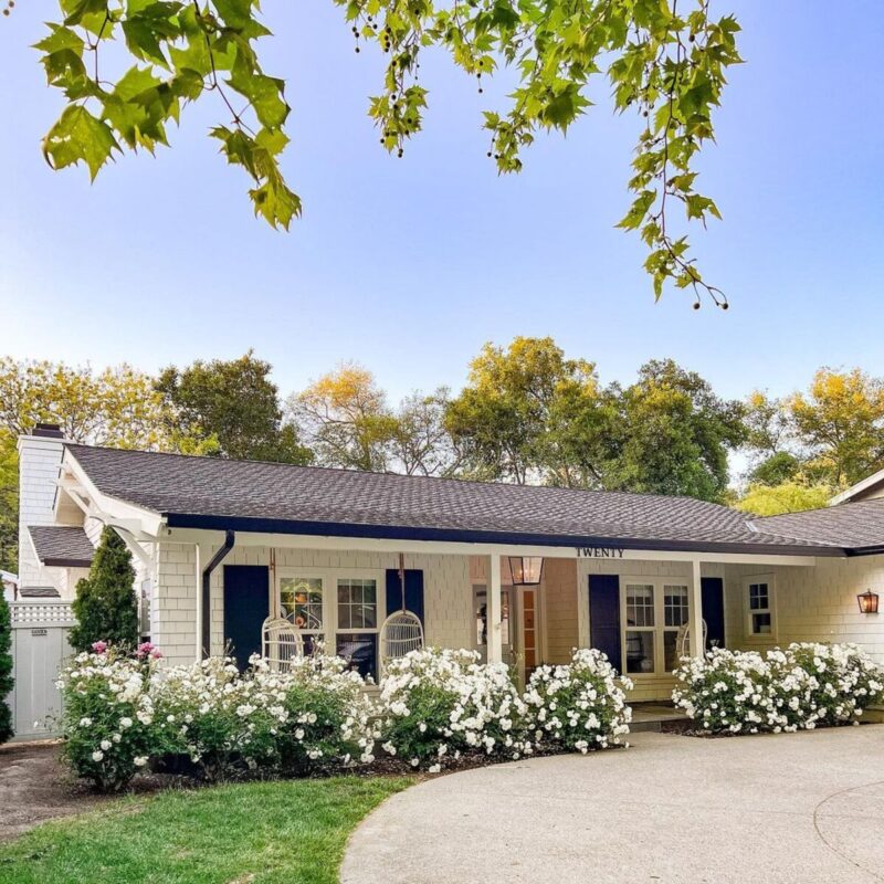 17 Stunning Landscaping Ideas to Beautify Your Home Front
