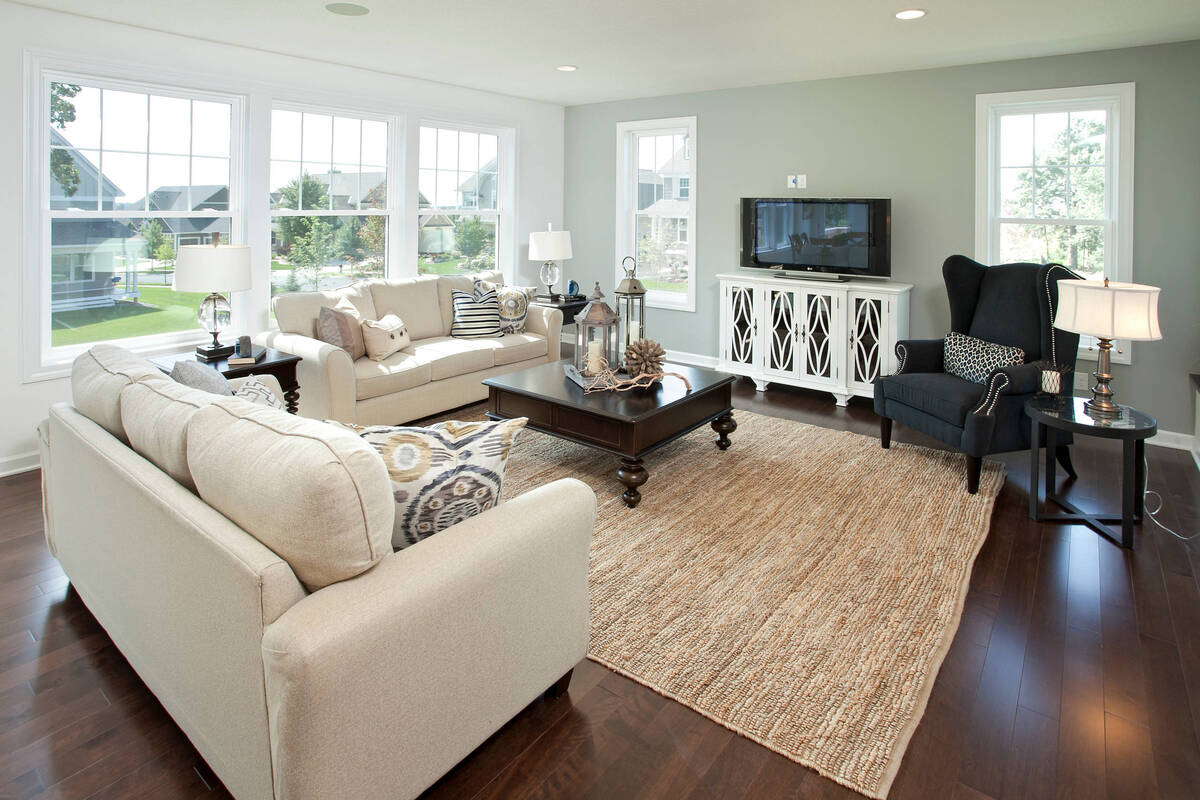 22 Brilliant Coffee Table Arrangement Ideas To Elevate Your Living Room ...