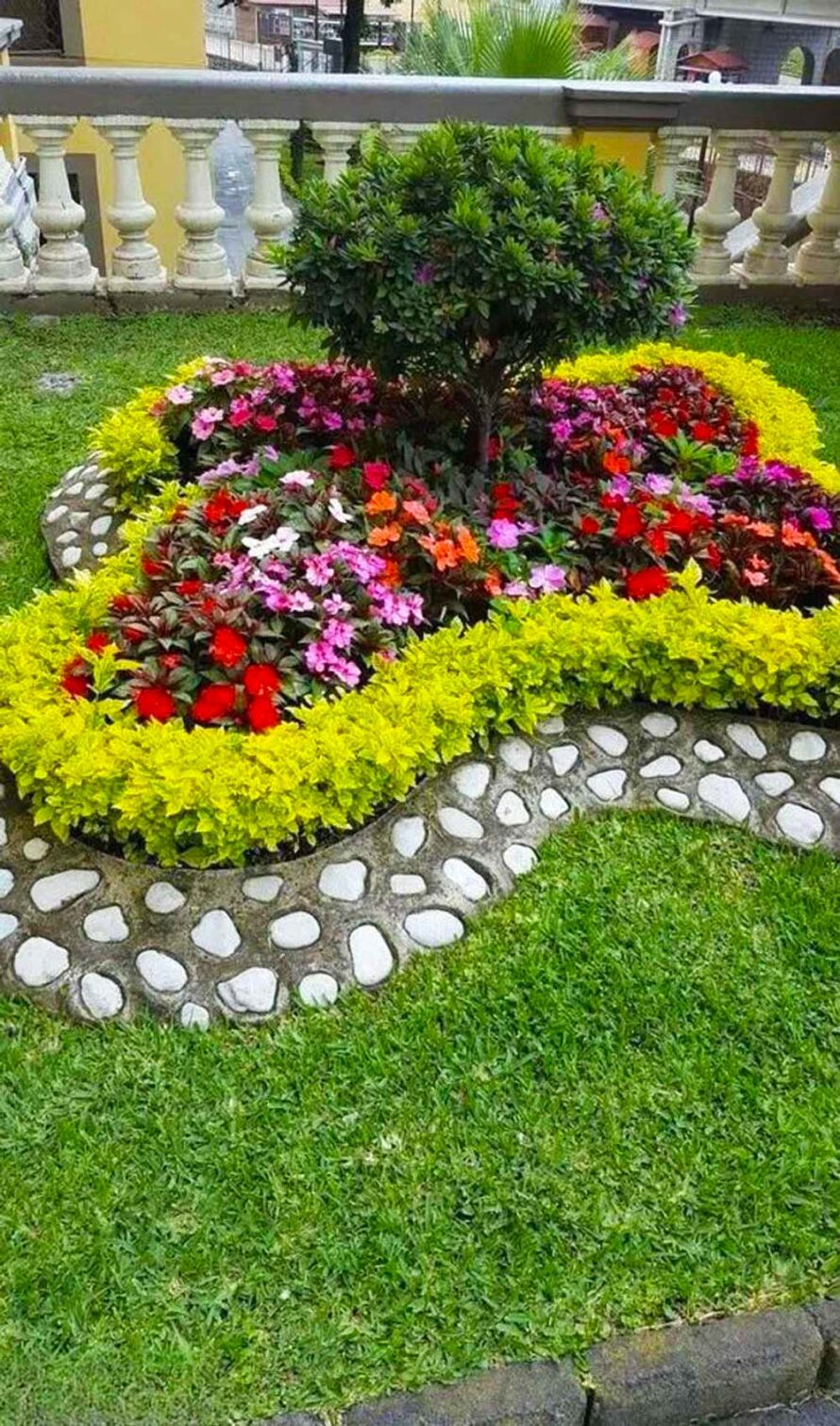 28 Practical Garden Designs That Are Perfect Small Spaces