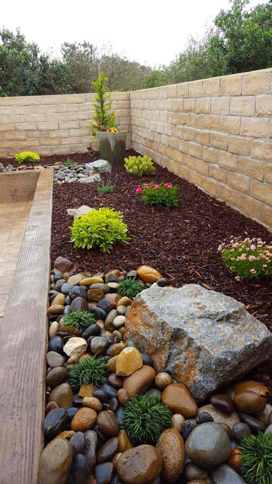 26 Enchanting Garden Layouts for Mystical Backyard Escapes