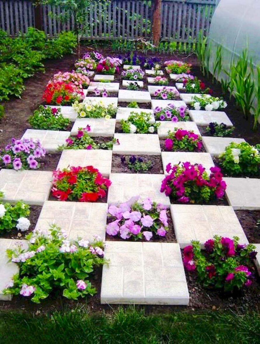 26 Enchanting Garden Layouts for Mystical Backyard Escapes
