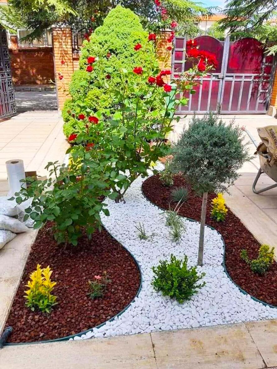 27 Genius Small Garden Layouts to Transform Your Personal Haven