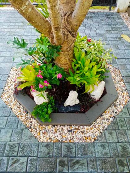 28 Tiny Gardens with Big Character for Your Home