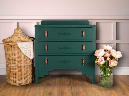 17 Creative Upcycled Furniture Projects That Save Money and Add Style