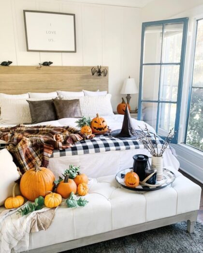 19 Cozy Fall Apartment Decor Ideas To Bring Autumn’s Warmth Into Your Home