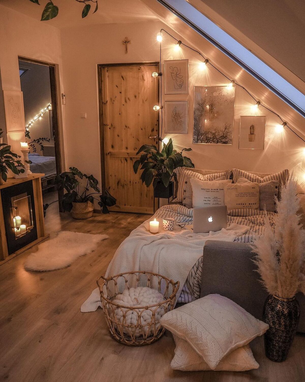 19 Cozy Fall Apartment Decor Ideas To Bring Autumn’s Warmth Into Your Home
