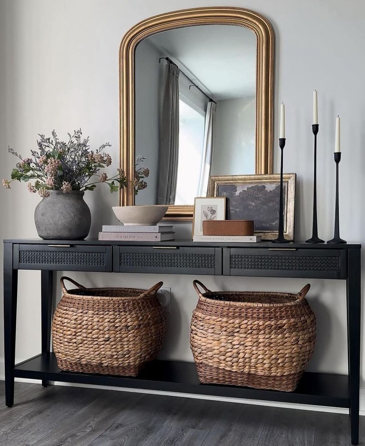 18 Creative Entryway Table Ideas To Make a Stylish First Impression in ...