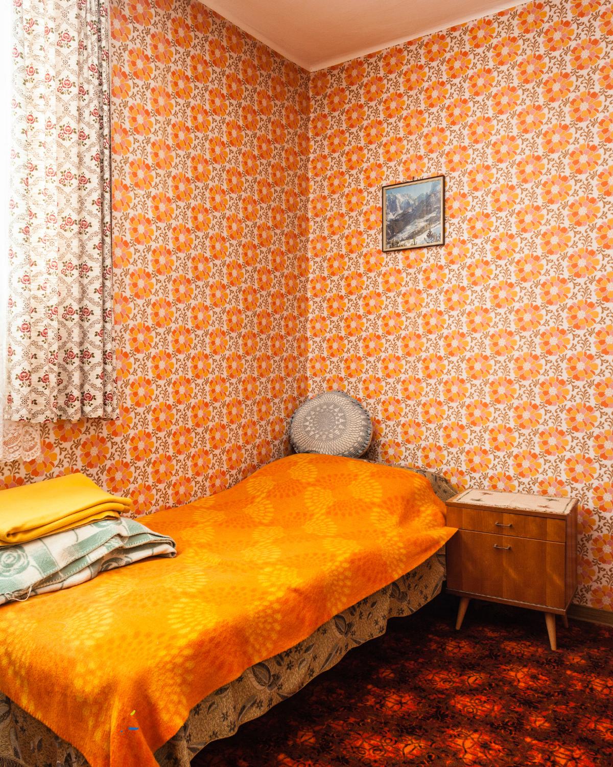 15 Space-Saving Bedroom Ideas Perfect for Tiny Homes and Apartments