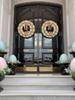 29 Charming Easter Door Decorations You’ll Want to Copy